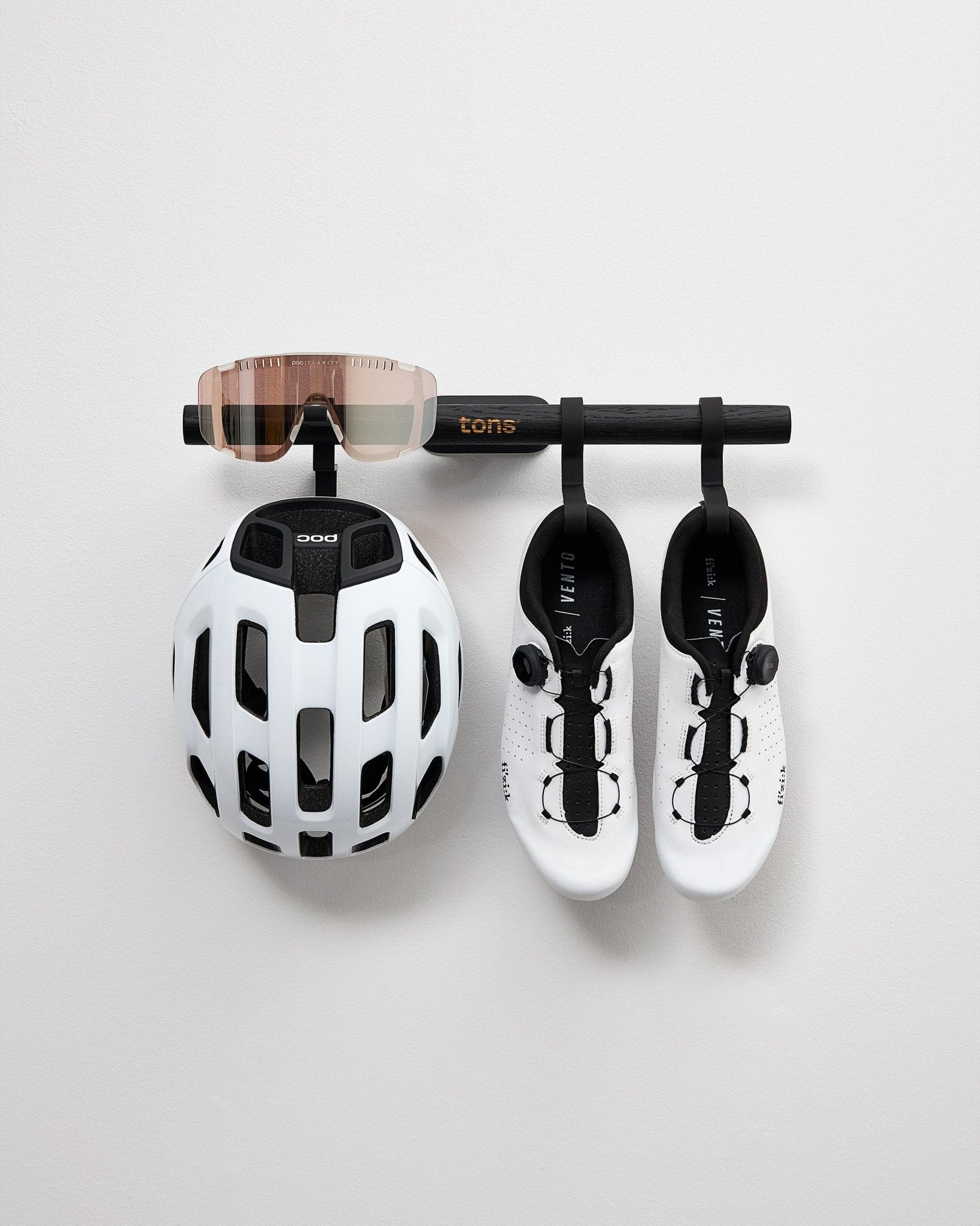 Tons Bar — storage for cycling shoes, helmets and sunglasses