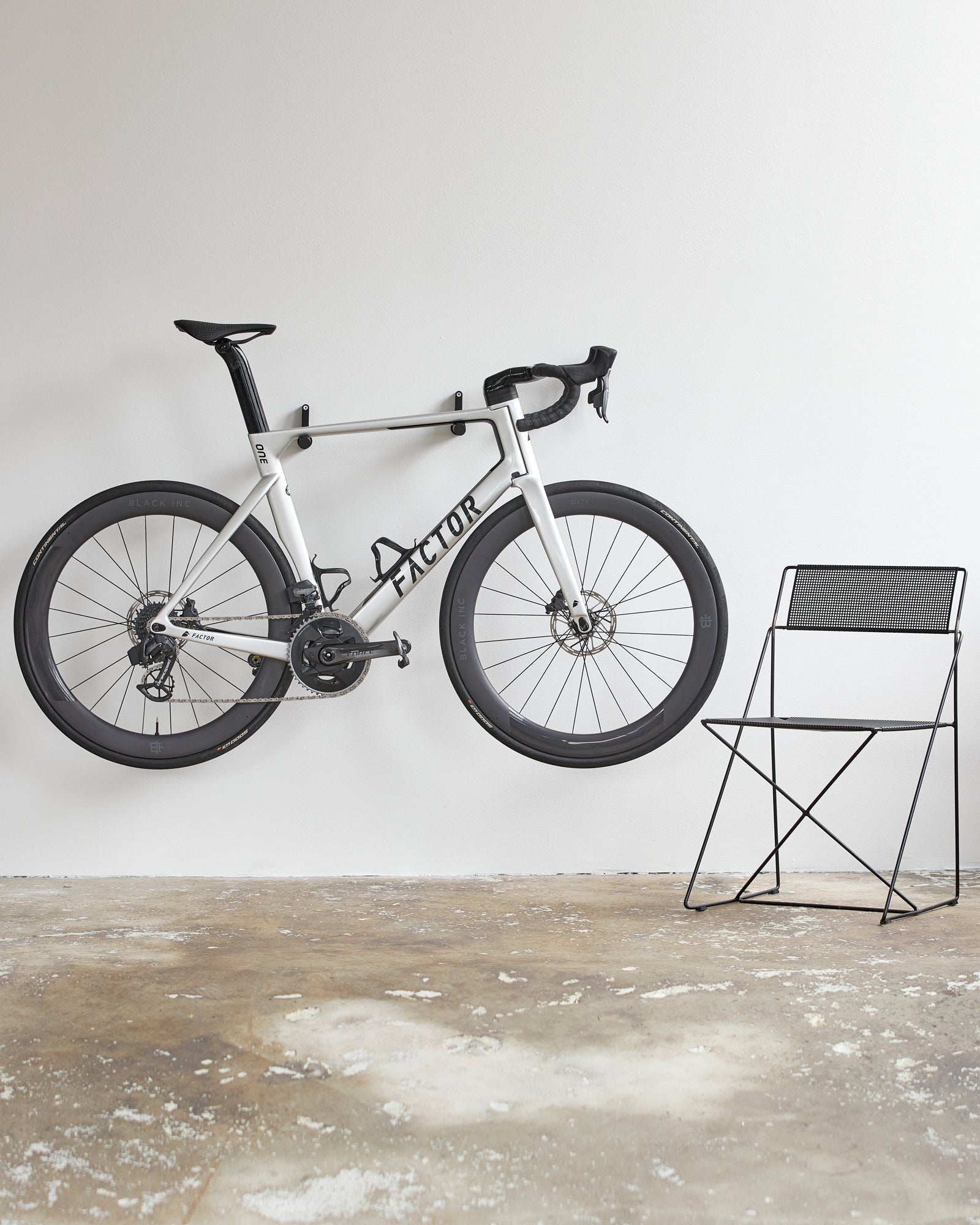 Road bike and gravel wall mount rack from Tons