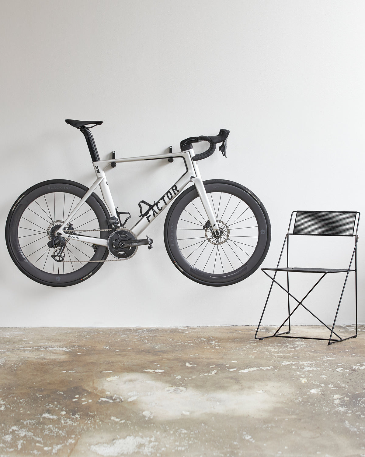 Road bike and gravel bike wall mount rack from Tons