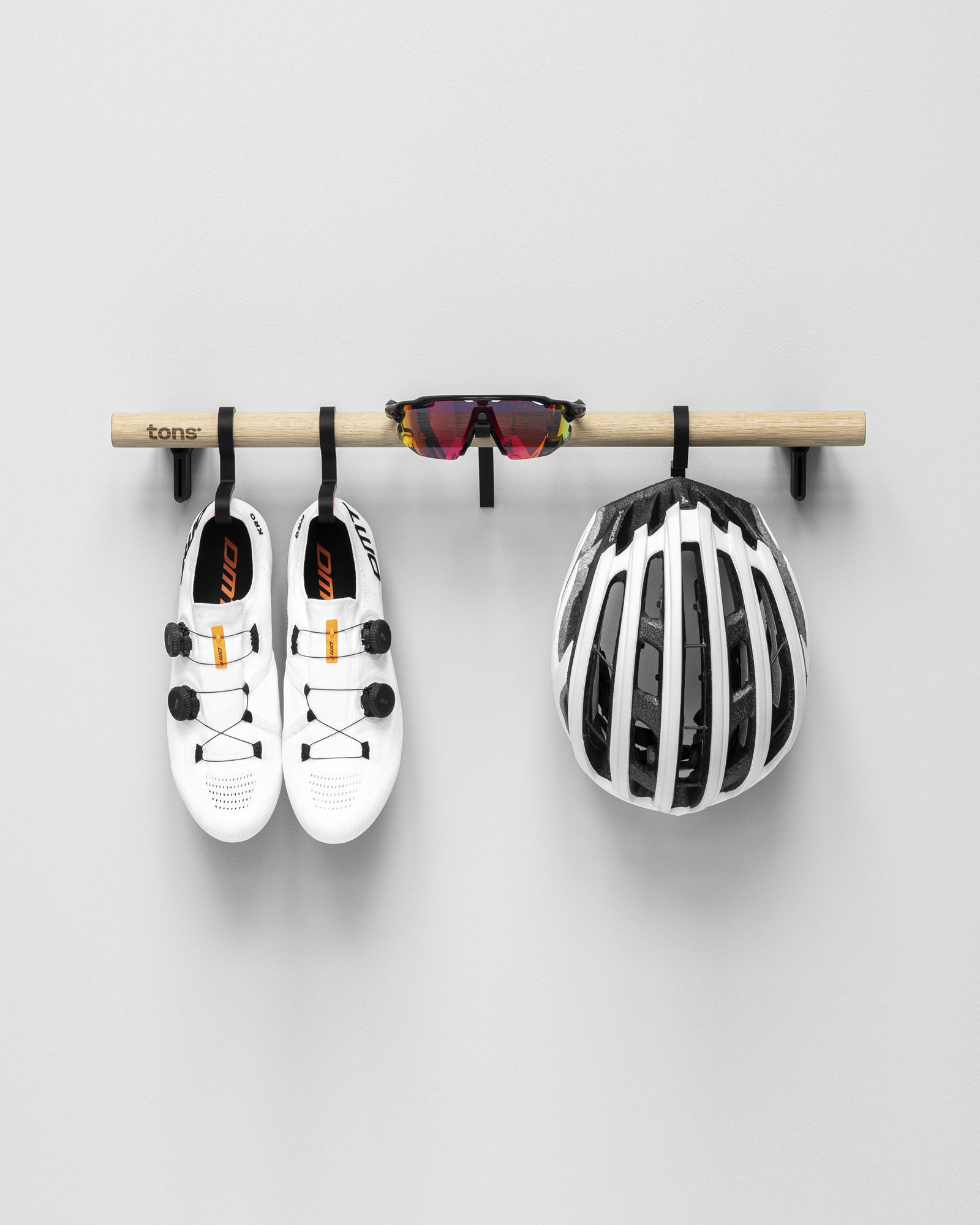 Tons Bar — storage for cycling shoes, helmets and sunglasses