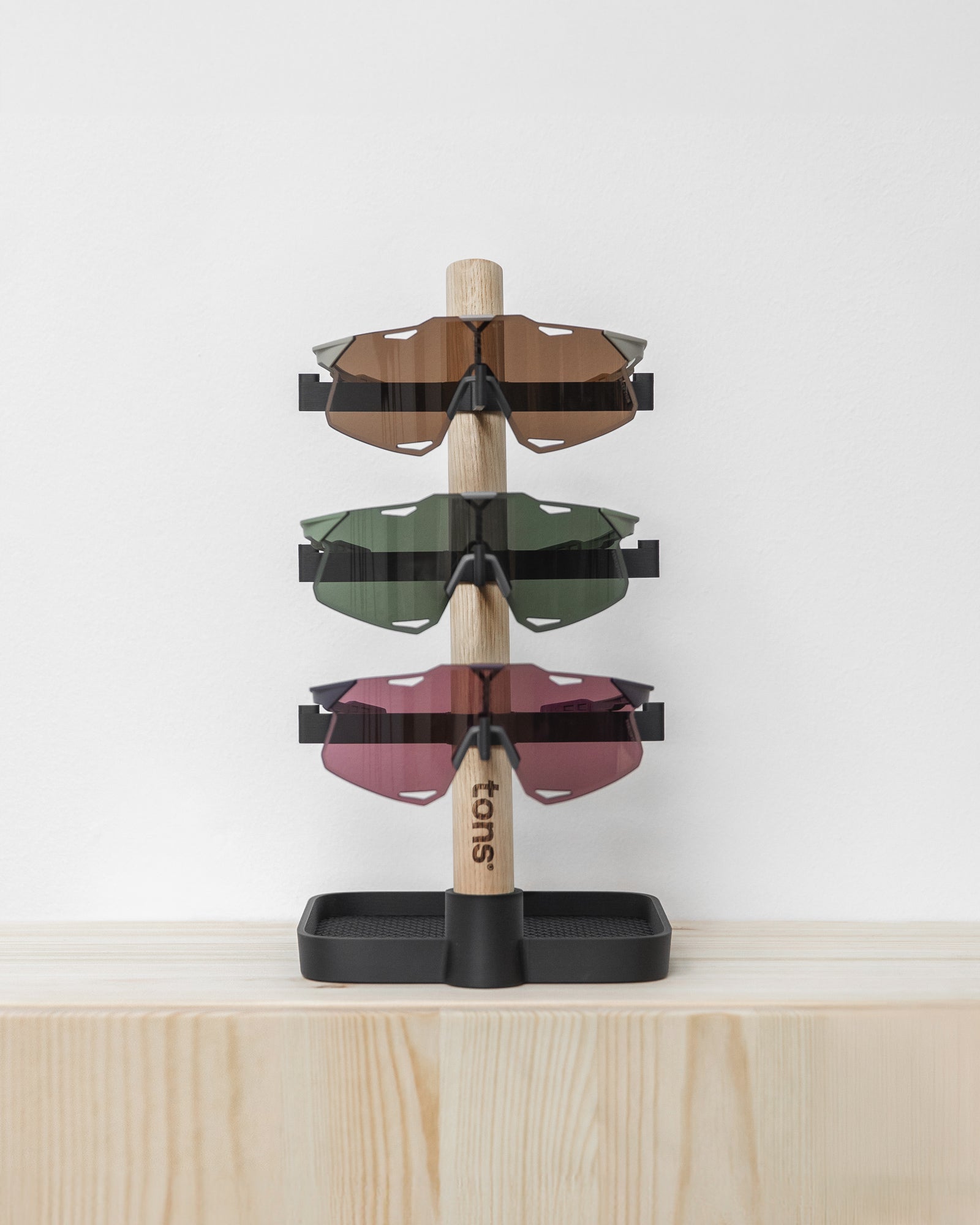 Tons Desk Organiser . 3x Glasses + Charging Tray