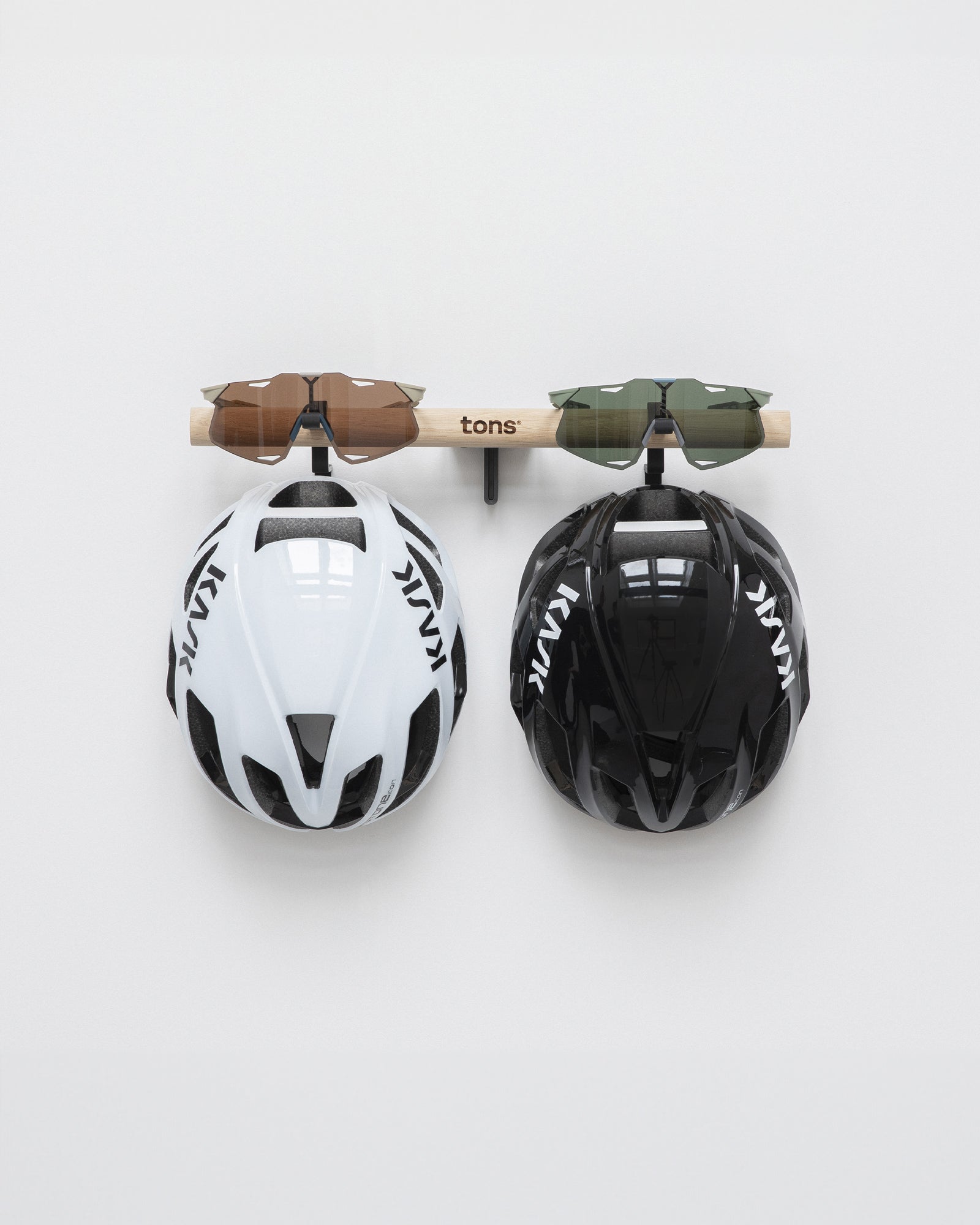 Tons Bar — storage for cycling shoes, helmets and sunglasses