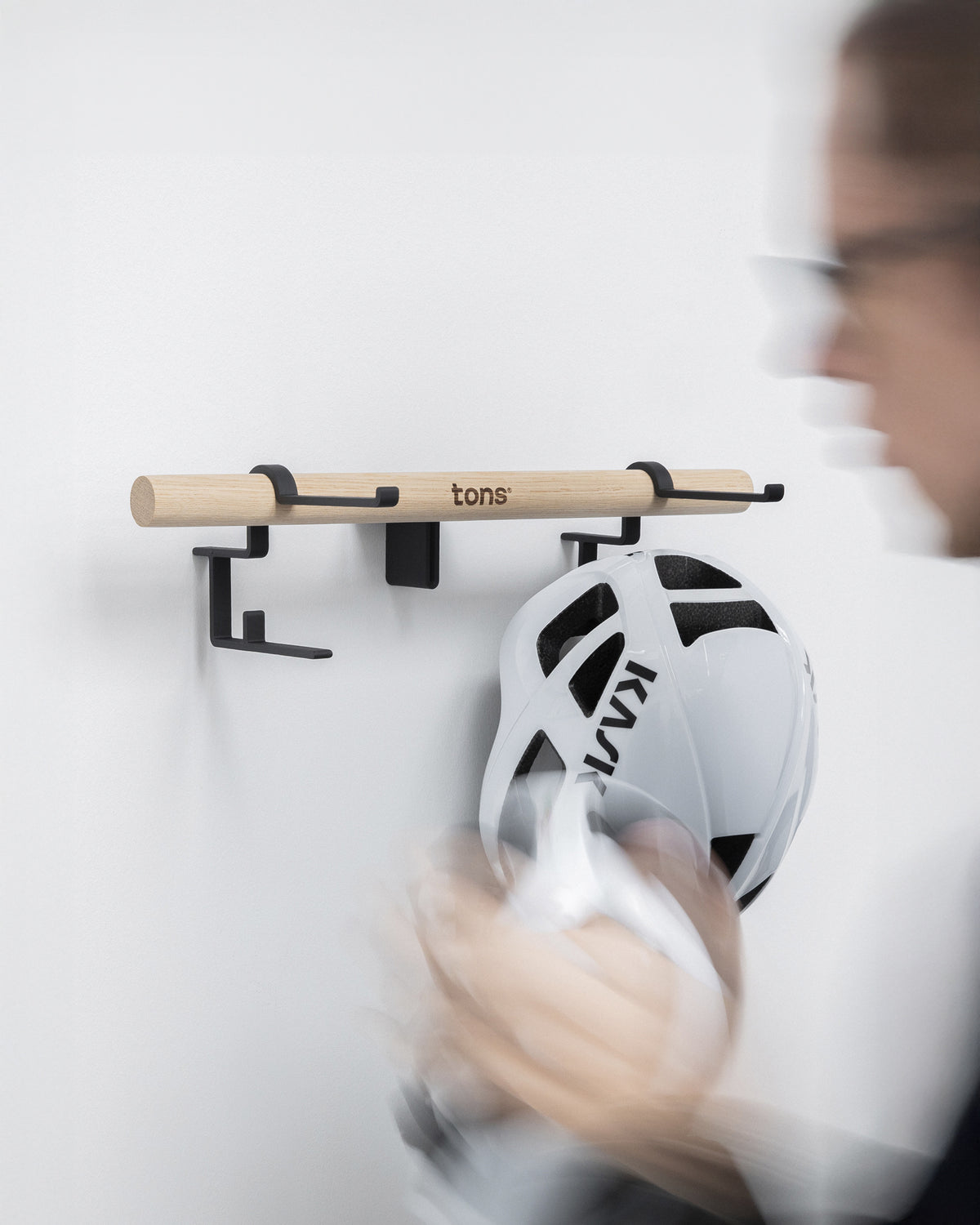 Tons Bar — storage for cycling shoes, helmets and sunglasses