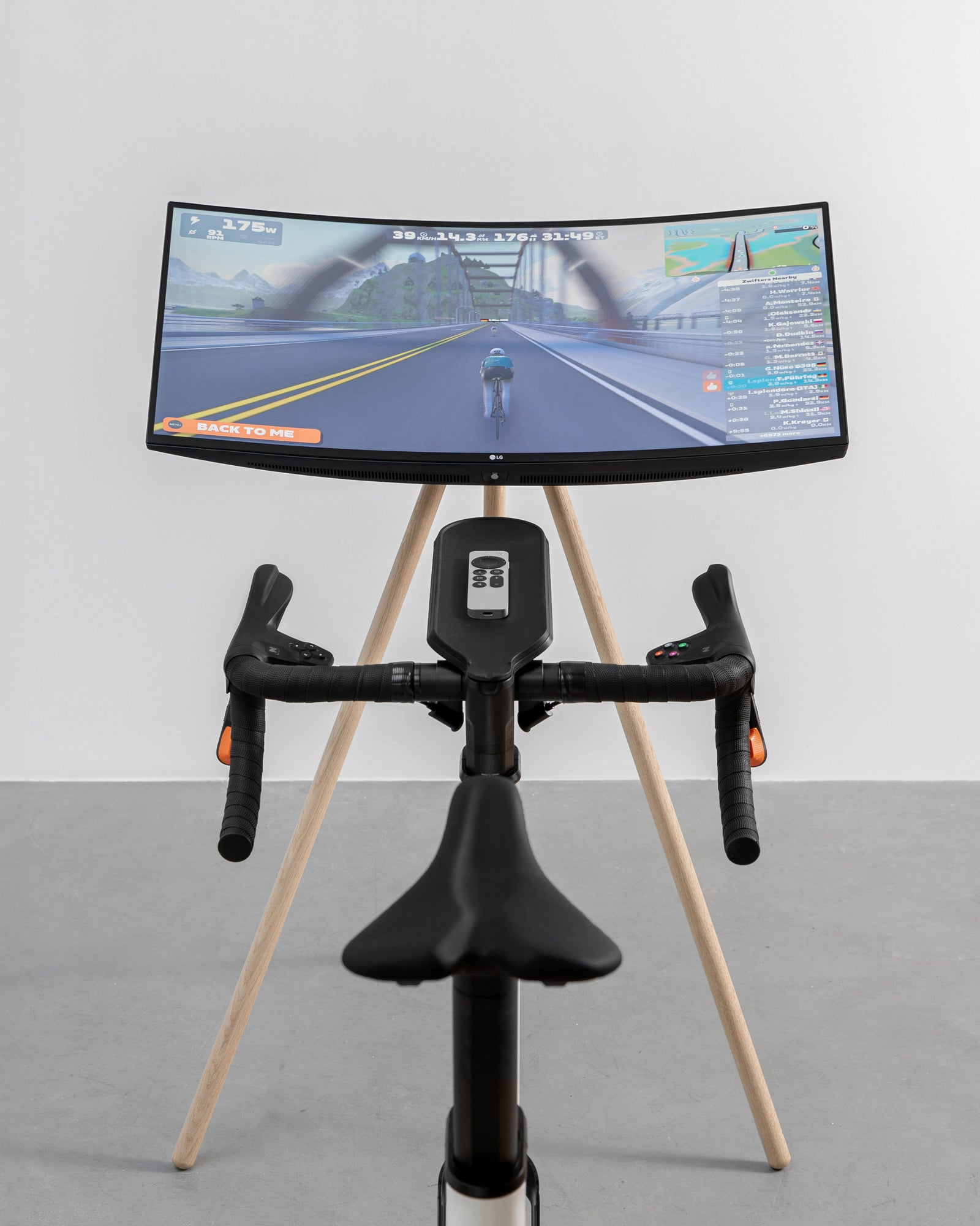Zwift Stand for Ultra-Wide Monitors | Sustainable Danish Design | Tons