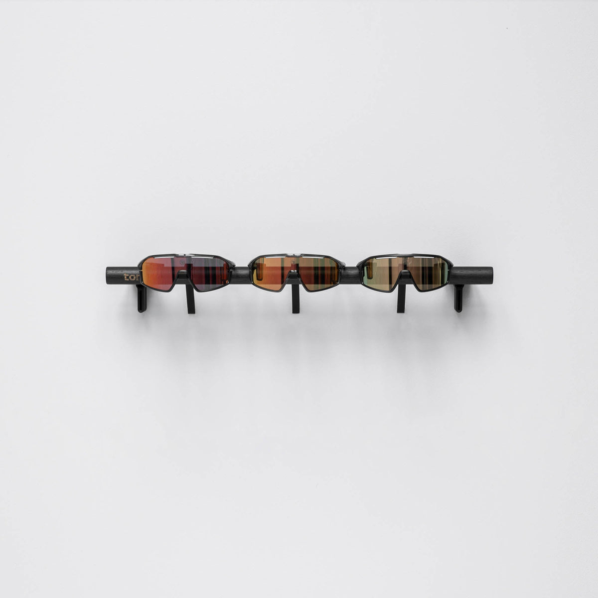 Tons Bar — storage for cycling shoes, helmets and sunglasses